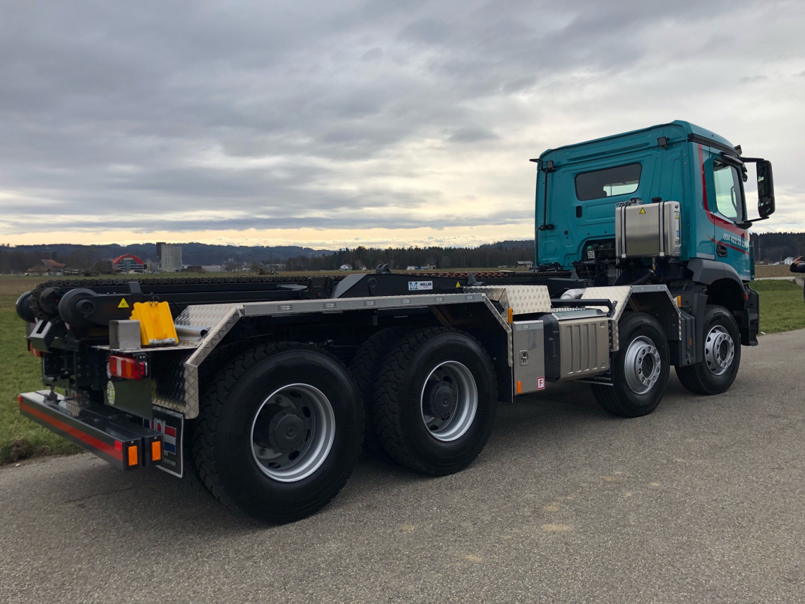Müller Oberburg AG – Neuer Mercedes Benz Arocs 3246 mit VDL ...