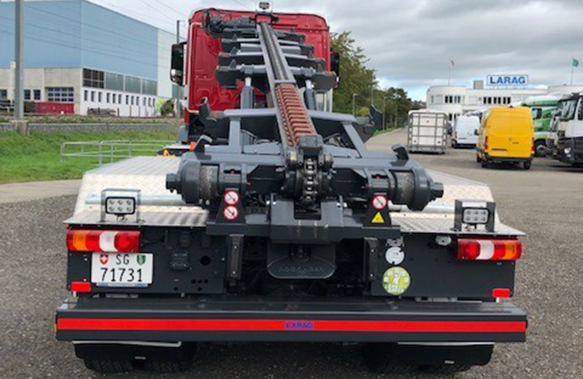 Ein neues VDL Containersystemen BV Kettengerät für die Zingg ...